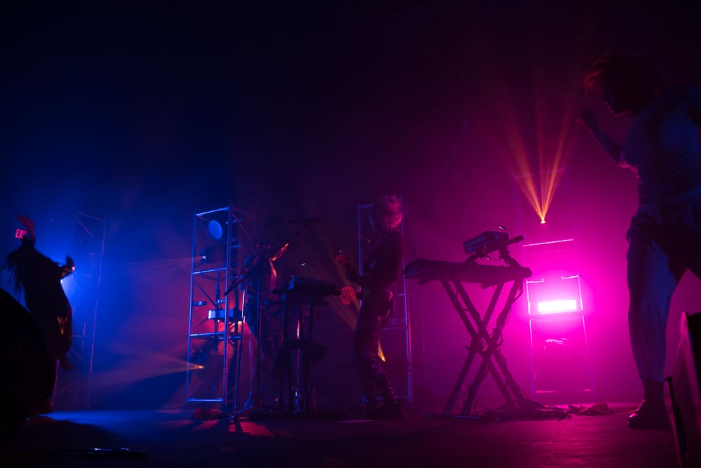 (PHOTOS) Grimes @ Electric Factory in Philadelphia 6/3 - Philthy Mag