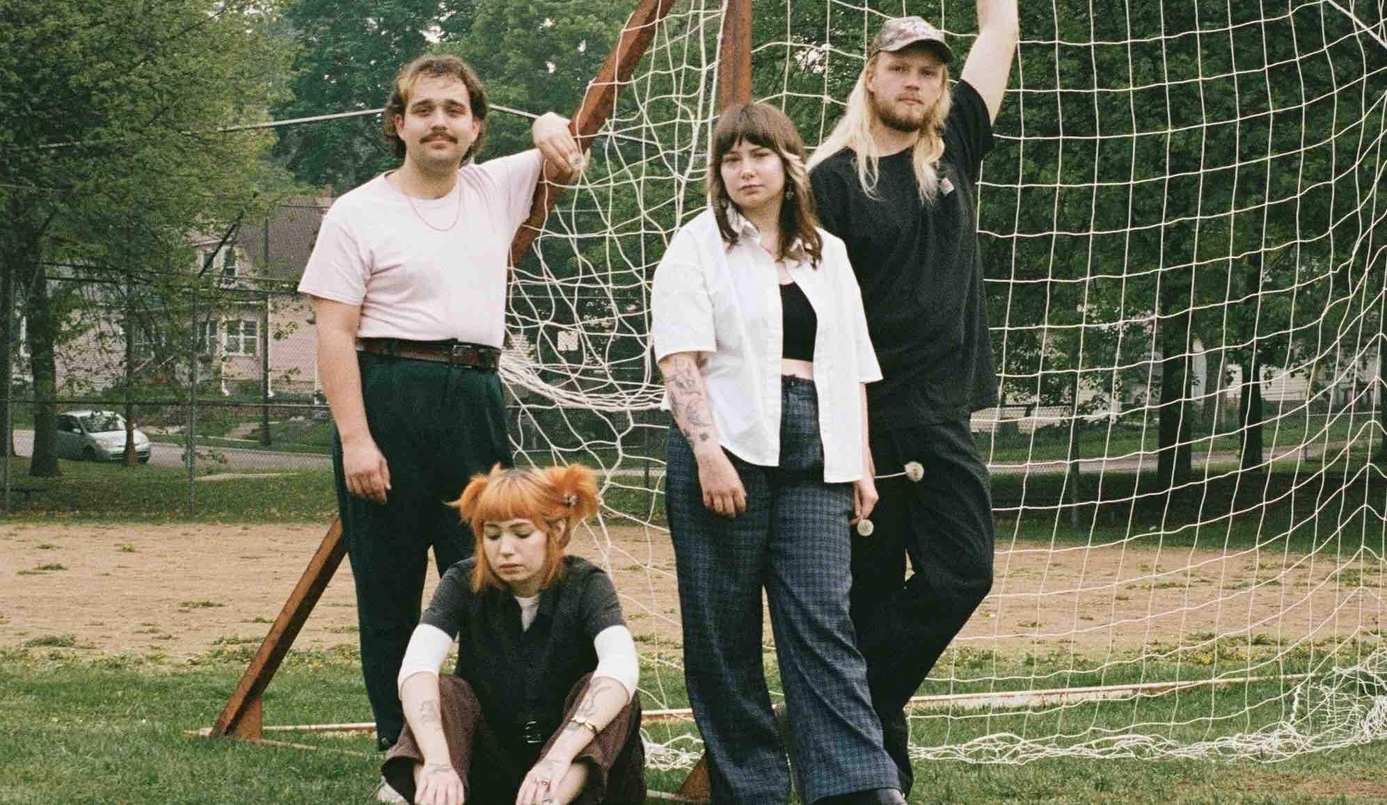 Thank You, I’m Sorry’s Lleen Dow Talks New Lineup, New Recordings, and ...